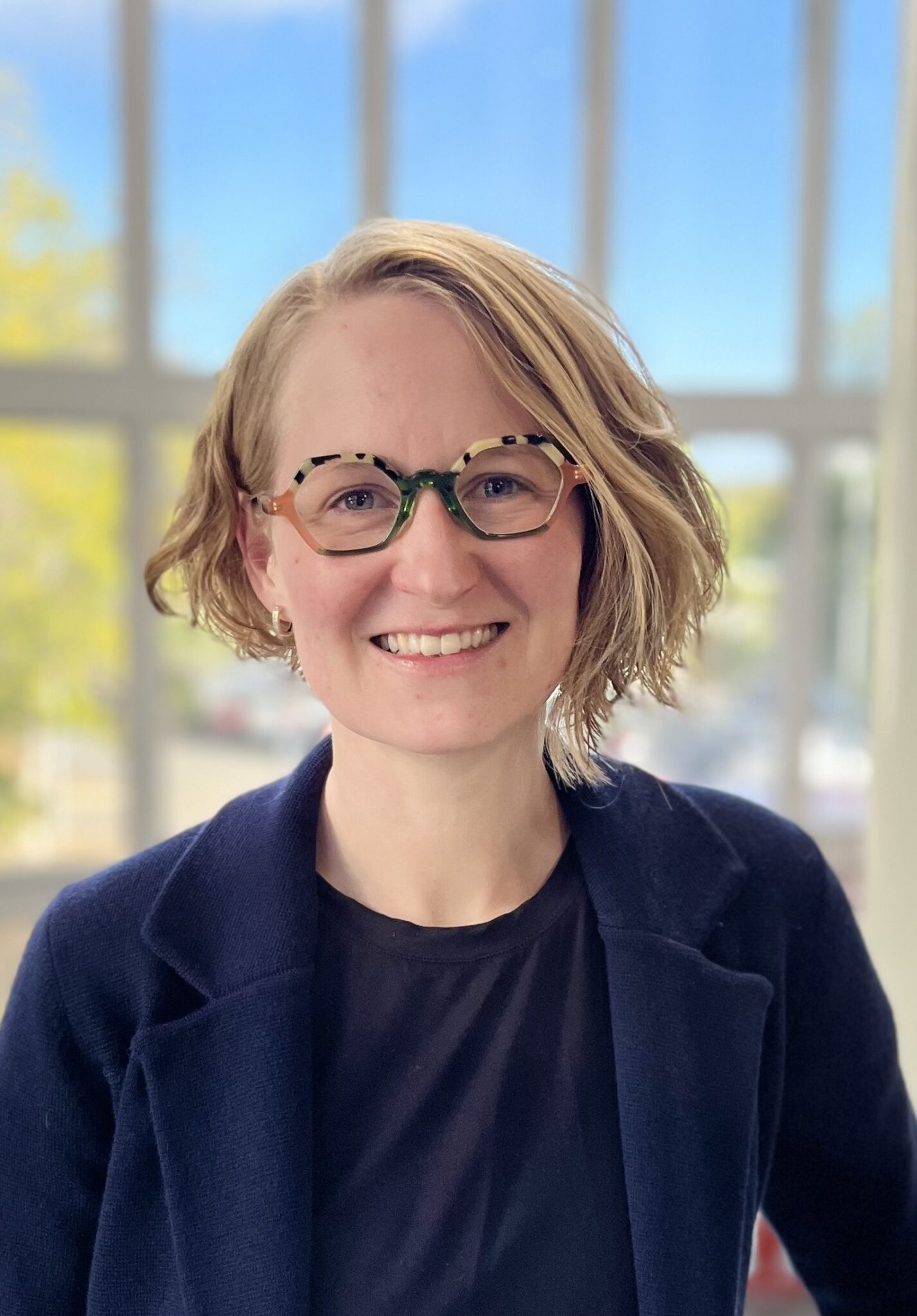 Flinders emerging stars of science recognised as Young Tall Poppies – News