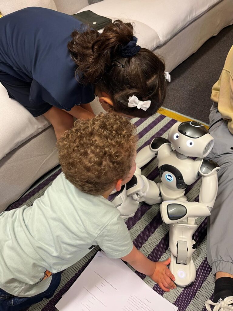 Can robots help with reading? – News